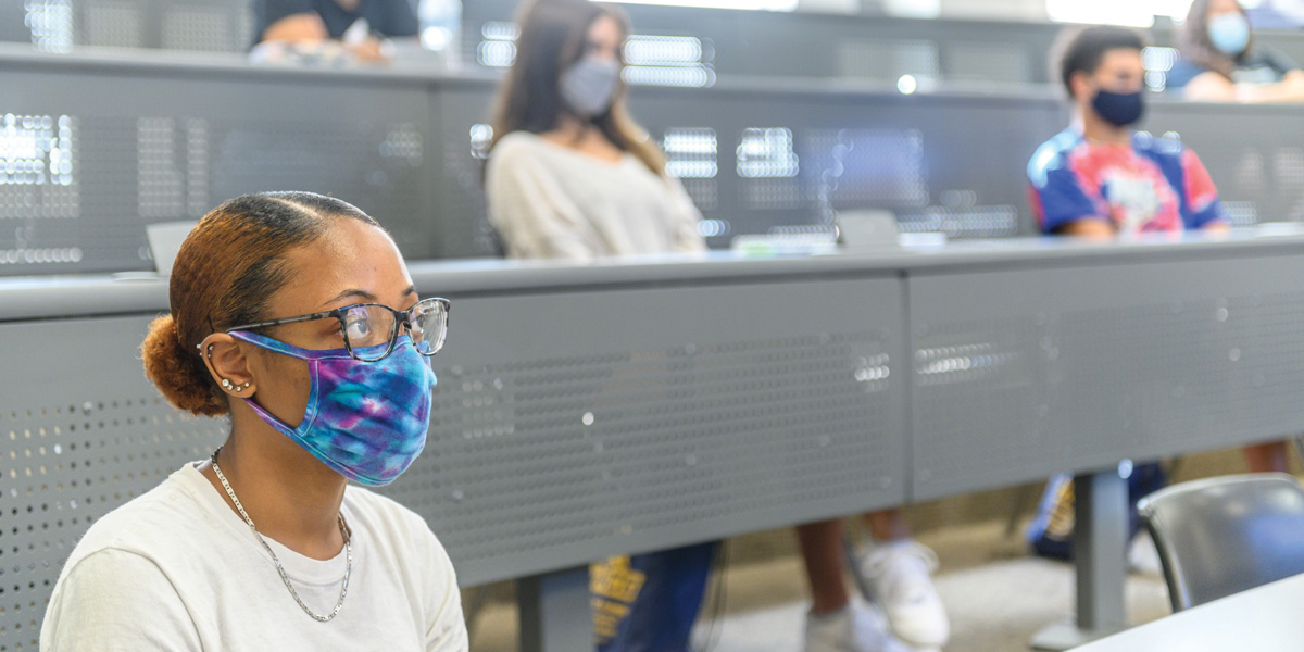 Classes during COVID - UNCG Magazine